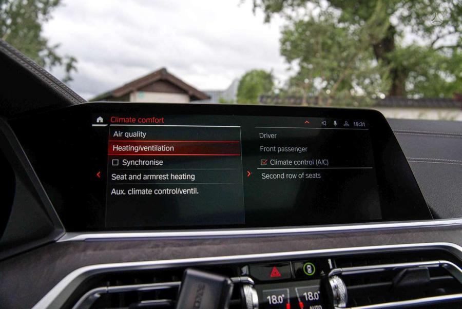Melns BMW X7 2022 Viļņa, ar dzinēja tilpumu 3.00 L un nobraukumu 58 tūkst. km par 69500 €, foto 48 vietnē AUTOMOTO.COM.LV