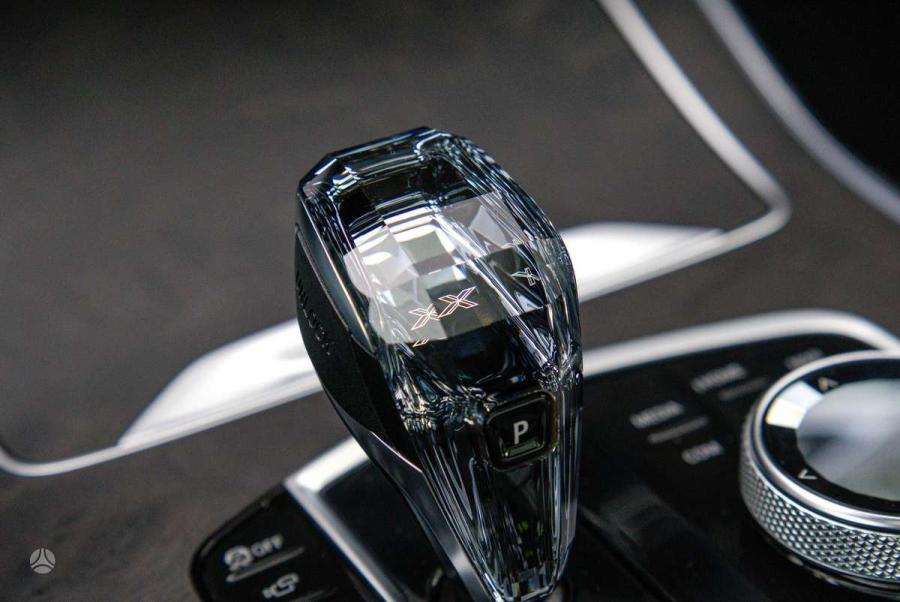 Melns BMW X7 2022 Viļņa, ar dzinēja tilpumu 3.00 L un nobraukumu 58 tūkst. km par 69500 €, foto 50 vietnē AUTOMOTO.COM.LV