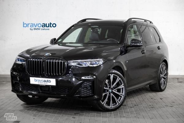 Black BMW X7 2022 in Vilnius, with an engine capacity of 3.00 L and mileage of 88 thousand km for 64991 €, photo 1 on AUTOMOTO.COM.LV