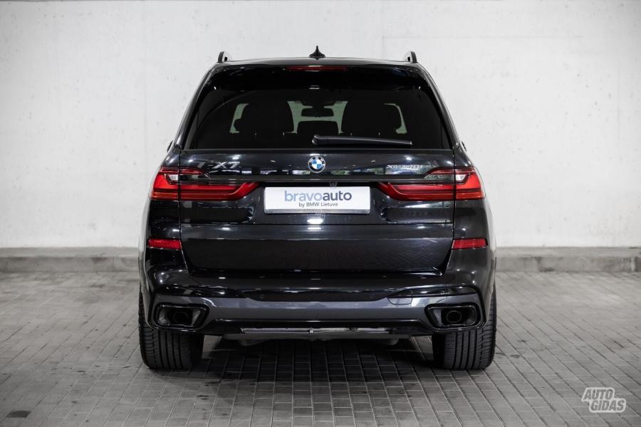 Melns BMW X7 2022 Viļņa, ar dzinēja tilpumu 3.00 L un nobraukumu 88 tūkst. km par 64991 €, foto 13 vietnē AUTOMOTO.COM.LV