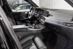 Melns BMW X7 2022 Viļņa, ar dzinēja tilpumu 3.00 L un nobraukumu 88 tūkst. km par 64991 €, foto 22 vietnē AUTOMOTO.COM.LV