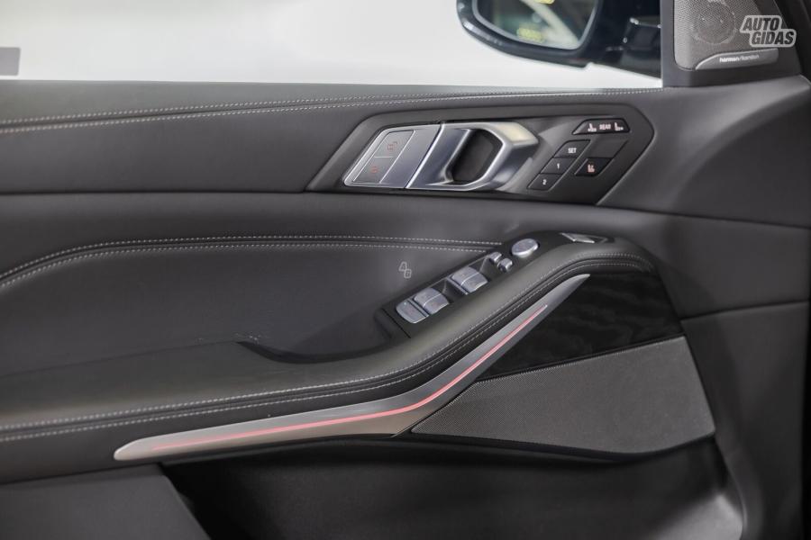 Melns BMW X7 2022 Viļņa, ar dzinēja tilpumu 3.00 L un nobraukumu 88 tūkst. km par 64991 €, foto 38 vietnē AUTOMOTO.COM.LV