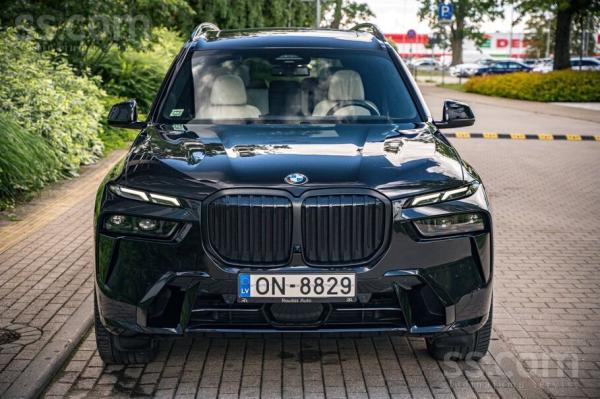 Черный БМВ X7 2022 в Рига, объемом двигателя 3.00 л и пробегом 36 тыс. км за 75990 €, фото 2 на AUTOMOTO.COM.LV
