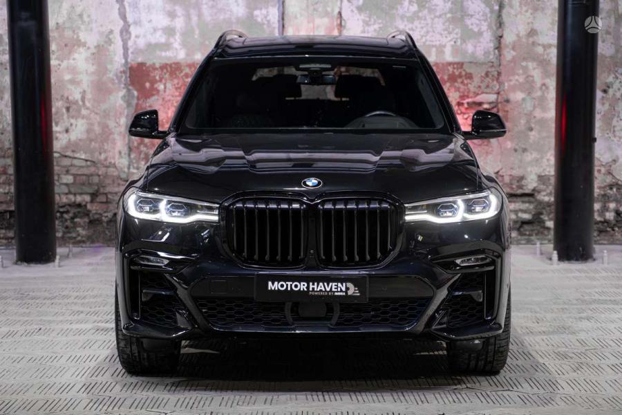 Melns BMW X7 2022 Kauņa, ar dzinēja tilpumu 4.40 L un nobraukumu 85 tūkst. km par 62500 €, foto 3 vietnē AUTOMOTO.COM.LV