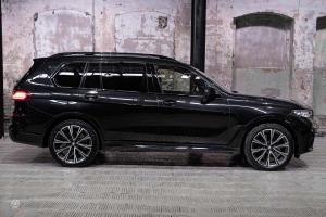 Melns BMW X7 2022 Kauņa, ar dzinēja tilpumu 4.40 L un nobraukumu 85 tūkst. km par 62500 €, foto 5 vietnē AUTOMOTO.COM.LV
