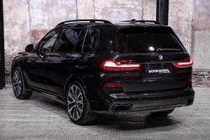 Melns BMW X7 2022 Kauņa, ar dzinēja tilpumu 4.40 L un nobraukumu 85 tūkst. km par 62500 €, foto 9 vietnē AUTOMOTO.COM.LV