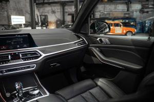 Melns BMW X7 2022 Kauņa, ar dzinēja tilpumu 4.40 L un nobraukumu 85 tūkst. km par 62500 €, foto 11 vietnē AUTOMOTO.COM.LV
