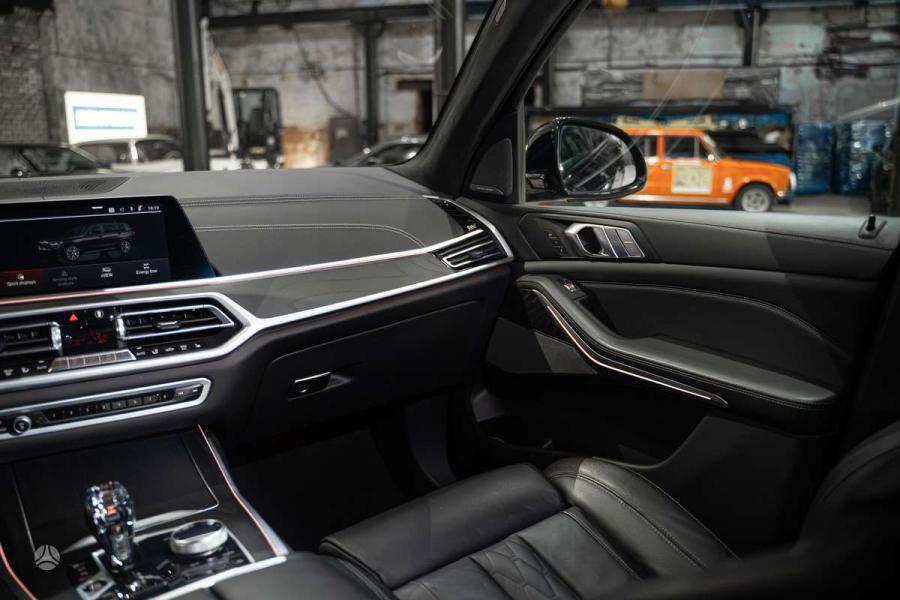Melns BMW X7 2022 Kauņa, ar dzinēja tilpumu 4.40 L un nobraukumu 85 tūkst. km par 62500 €, foto 11 vietnē AUTOMOTO.COM.LV
