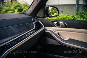 Melns BMW X7 2022 Rīga, ar dzinēja tilpumu 3.00 L un nobraukumu 36 tūkst. km par 75990 €, foto 20 vietnē AUTOMOTO.COM.LV
