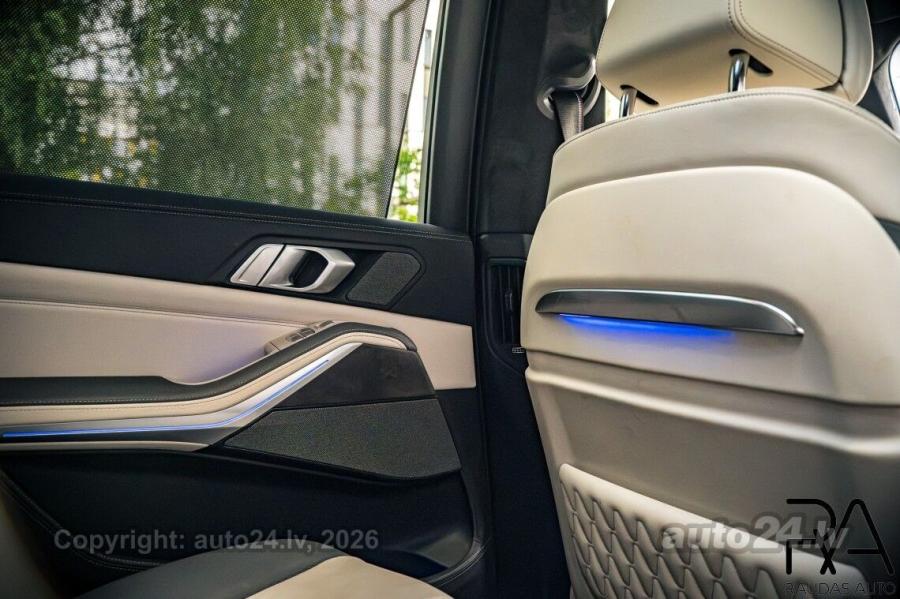 Melns BMW X7 2022 Rīga, ar dzinēja tilpumu 3.00 L un nobraukumu 36 tūkst. km par 75990 €, foto 25 vietnē AUTOMOTO.COM.LV