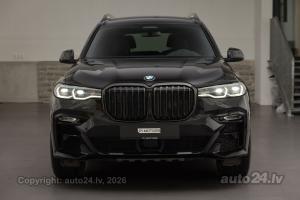 Melns BMW X7 2022 Tallina, ar dzinēja tilpumu 3.00 L un nobraukumu 113 tūkst. km par 62500 €, foto 3 vietnē AUTOMOTO.COM.LV