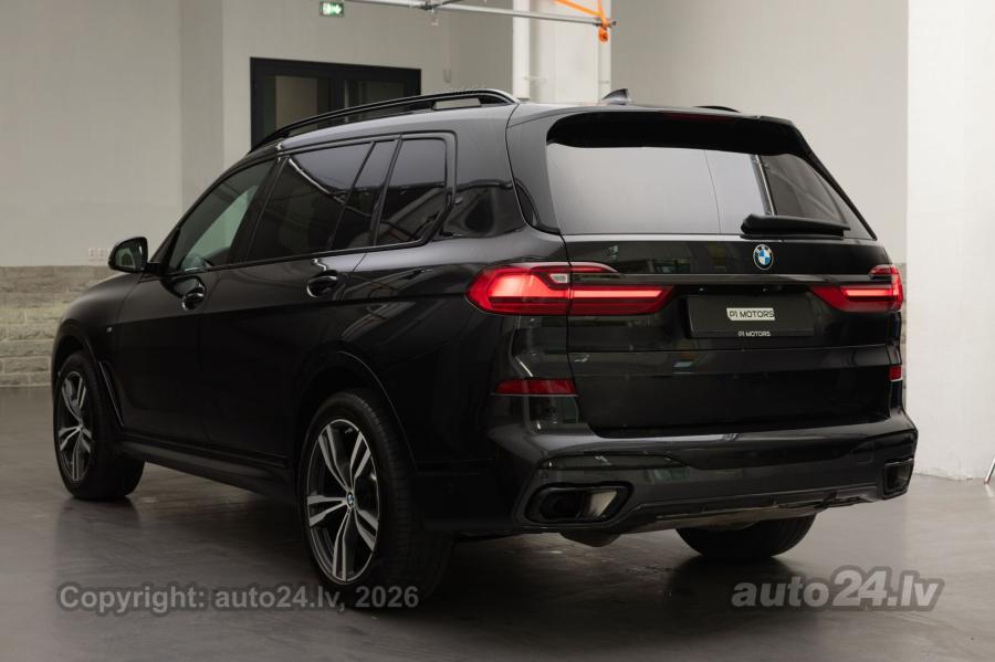Melns BMW X7 2022 Tallina, ar dzinēja tilpumu 3.00 L un nobraukumu 113 tūkst. km par 62500 €, foto 4 vietnē AUTOMOTO.COM.LV