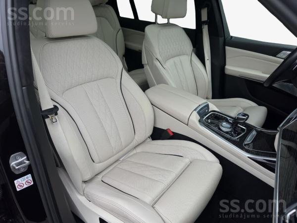 Melns BMW X7 2022 Rīga, ar dzinēja tilpumu 3.00 L un nobraukumu 88 tūkst. km par 71990 €, foto 6 vietnē AUTOMOTO.COM.LV