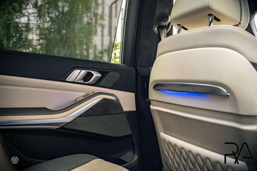 Melns BMW X7 2022 Rīga, ar dzinēja tilpumu 2.99 L un nobraukumu 36 tūkst. km par 75990 €, foto 26 vietnē AUTOMOTO.COM.LV