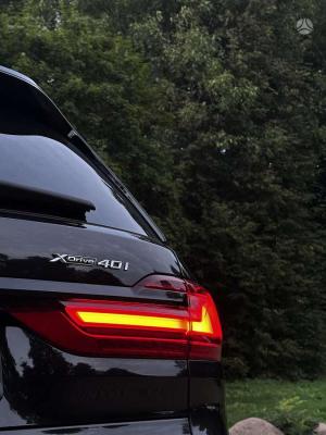 Black BMW X7 2022 in Vilnius, with an engine capacity of 3.00 L and mileage of 58 thousand km for 61000 €, photo 7 on AUTOMOTO.COM.LV