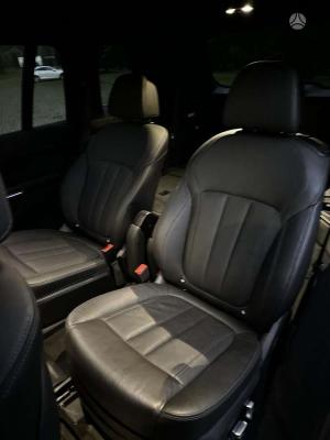 Black BMW X7 2022 in Vilnius, with an engine capacity of 3.00 L and mileage of 58 thousand km for 61000 €, photo 38 on AUTOMOTO.COM.LV