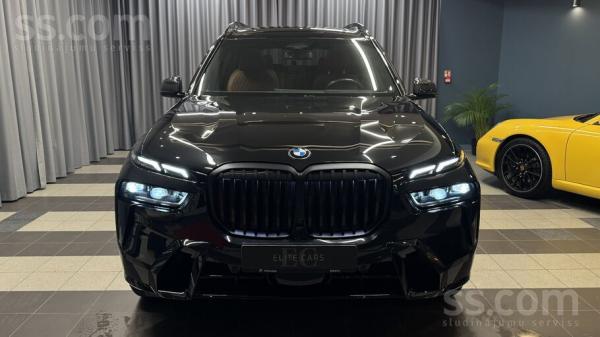 Black BMW X7 2023 in Riga, with an engine capacity of 3.00 L and mileage of 11 thousand km for 94990 €, photo 9 on AUTOMOTO.COM.LV
