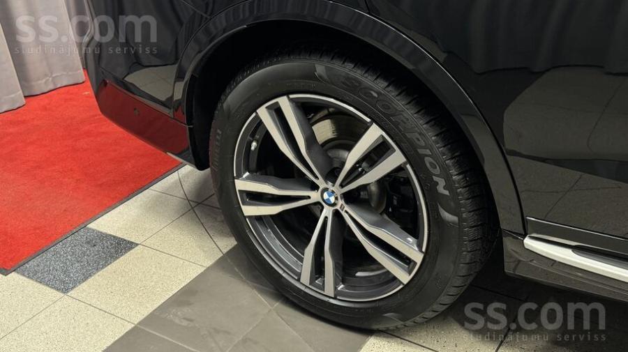 Melns BMW X7 2023 Rīga, ar dzinēja tilpumu 3.00 L un nobraukumu 11 tūkst. km par 94990 €, foto 12 vietnē AUTOMOTO.COM.LV