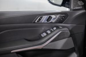 Black BMW X7 2023 in Vilnius, with an engine capacity of 3.00 L and mileage of 77 thousand km for 86771 €, photo 29 on AUTOMOTO.COM.LV