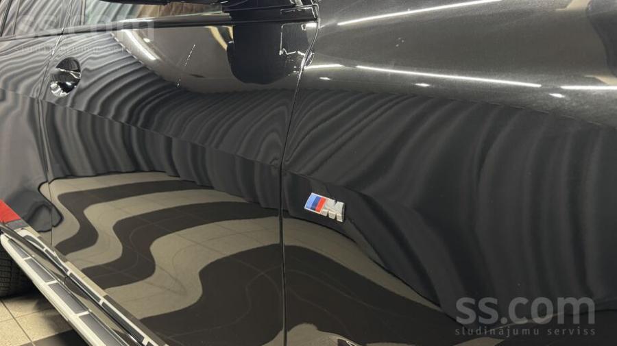 Melns BMW X7 2023 Rīga, ar dzinēja tilpumu 3.00 L un nobraukumu 11 tūkst. km par 85990 €, foto 12 vietnē AUTOMOTO.COM.LV