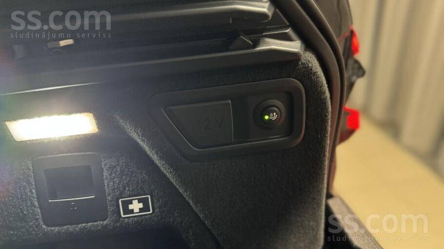 Melns BMW X7 2023 Rīga, ar dzinēja tilpumu 3.00 L un nobraukumu 11 tūkst. km par 85990 €, foto 24 vietnē AUTOMOTO.COM.LV