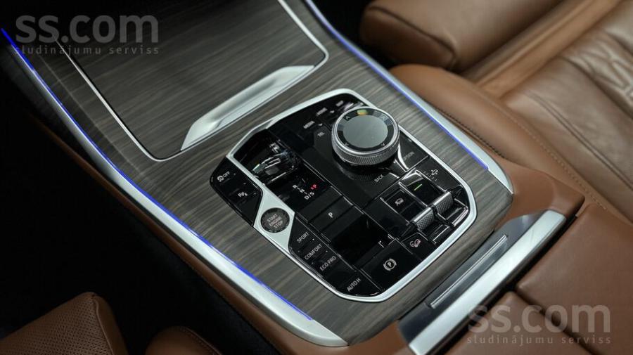 Melns BMW X7 2023 Rīga, ar dzinēja tilpumu 3.00 L un nobraukumu 11 tūkst. km par 85990 €, foto 32 vietnē AUTOMOTO.COM.LV