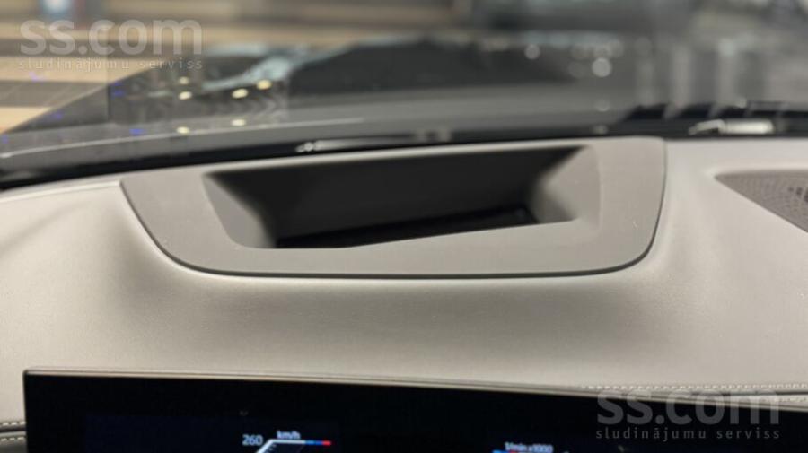 Melns BMW X7 2023 Rīga, ar dzinēja tilpumu 3.00 L un nobraukumu 11 tūkst. km par 85990 €, foto 34 vietnē AUTOMOTO.COM.LV