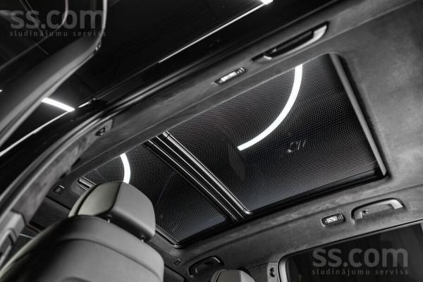 Black BMW X7 2023 in Tukums, with an engine capacity of 3.00 L and mileage of 0 thousand km for 79990 €, photo 5 on AUTOMOTO.COM.LV