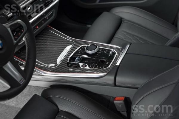 Black BMW X7 2023 in Tukums, with an engine capacity of 3.00 L and mileage of 0 thousand km for 79990 €, photo 9 on AUTOMOTO.COM.LV