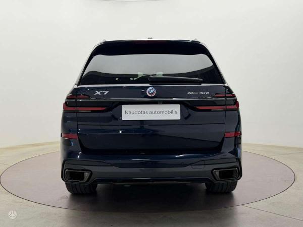Black BMW X7 2023 in Panevezys, with an engine capacity of 2.99 L and mileage of 149 thousand km for 82990 €, photo 7 on AUTOMOTO.COM.LV