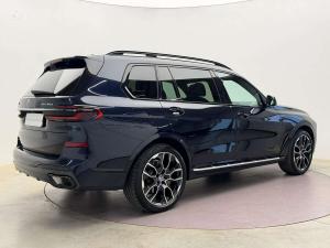 Melns BMW X7 2023 Panevēža, ar dzinēja tilpumu 2.99 L un nobraukumu 149 tūkst. km par 82990 €, foto 9 vietnē AUTOMOTO.COM.LV