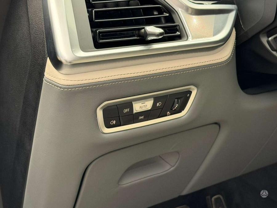 Melns BMW X7 2023 Panevēža, ar dzinēja tilpumu 2.99 L un nobraukumu 149 tūkst. km par 82990 €, foto 12 vietnē AUTOMOTO.COM.LV