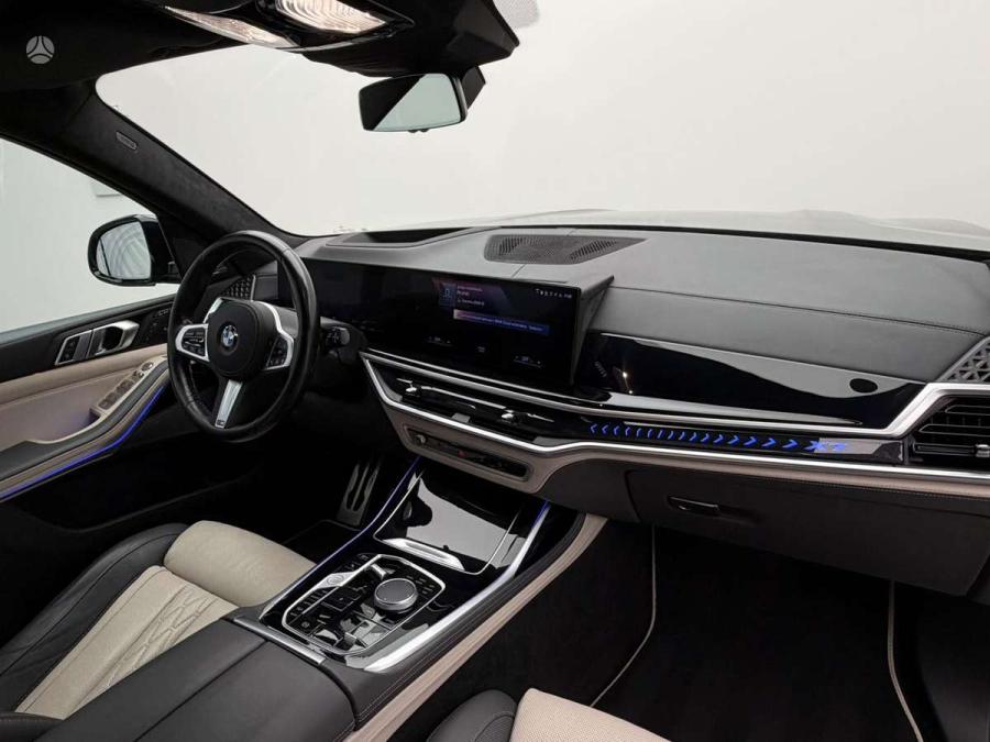 Melns BMW X7 2023 Panevēža, ar dzinēja tilpumu 2.99 L un nobraukumu 149 tūkst. km par 82990 €, foto 24 vietnē AUTOMOTO.COM.LV