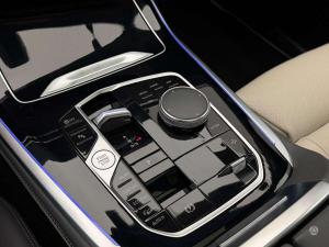Melns BMW X7 2023 Panevēža, ar dzinēja tilpumu 2.99 L un nobraukumu 149 tūkst. km par 82990 €, foto 39 vietnē AUTOMOTO.COM.LV