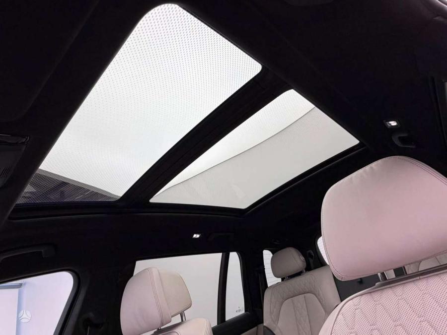 Melns BMW X7 2023 Panevēža, ar dzinēja tilpumu 2.99 L un nobraukumu 149 tūkst. km par 82990 €, foto 41 vietnē AUTOMOTO.COM.LV
