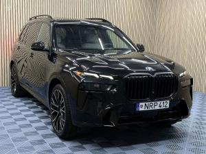 Черный БМВ X7 2023 в Мариямполе, объемом двигателя 3.00 л и пробегом 48 тыс. км за 67000 €, фото  на AUTOMOTO.COM.LV