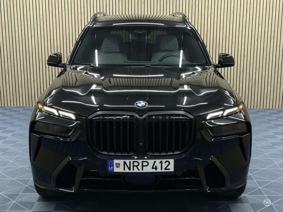 Черный БМВ X7 2023 в Мариямполе, объемом двигателя 3.00 л и пробегом 48 тыс. км за 67000 €, фото 5 на AUTOMOTO.COM.LV
