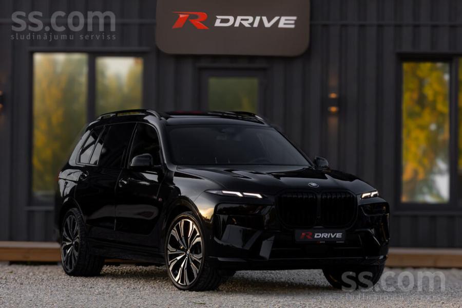 Black BMW X7 2023 in Jelgava, with an engine capacity of 3.00 L and mileage of 84 thousand km for 84900 €, photo 1 on AUTOMOTO.COM.LV