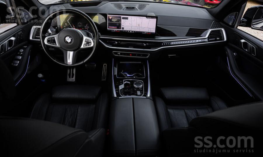 Black BMW X7 2023 in Jelgava, with an engine capacity of 3.00 L and mileage of 84 thousand km for 84900 €, photo 12 on AUTOMOTO.COM.LV