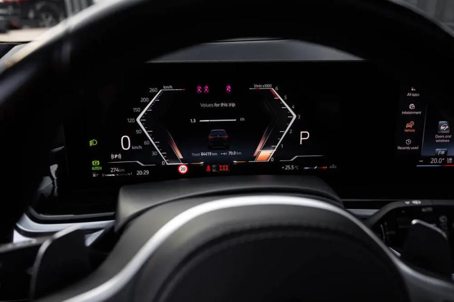 Черный БМВ X7 2023 в Елгава, объемом двигателя 3.00 л и пробегом 84 тыс. км за 84900 €, фото 21 на AUTOMOTO.COM.LV