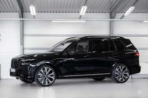 Melns BMW X7 2023 Tukums, ar dzinēja tilpumu 2.99 L un nobraukumu 85 tūkst. km par 76777 €, foto 7 vietnē AUTOMOTO.COM.LV