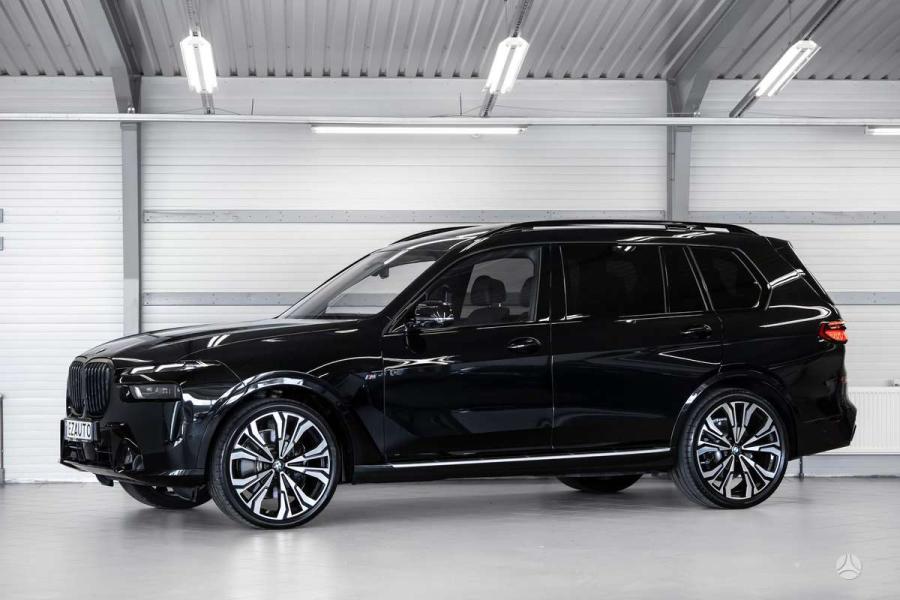 Melns BMW X7 2023 Tukums, ar dzinēja tilpumu 2.99 L un nobraukumu 85 tūkst. km par 76777 €, foto 7 vietnē AUTOMOTO.COM.LV