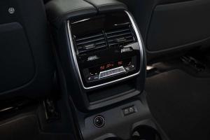 Melns BMW X7 2023 Tukums, ar dzinēja tilpumu 2.99 L un nobraukumu 85 tūkst. km par 76777 €, foto 21 vietnē AUTOMOTO.COM.LV