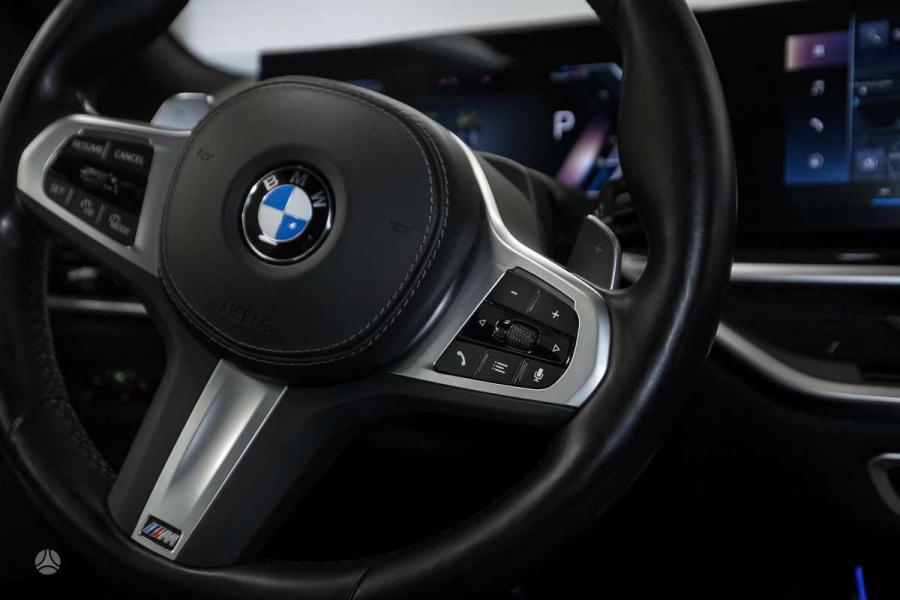 Melns BMW X7 2023 Tukums, ar dzinēja tilpumu 2.99 L un nobraukumu 85 tūkst. km par 76777 €, foto 43 vietnē AUTOMOTO.COM.LV