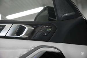 Черный БМВ X7 2023 в Тукумс, объемом двигателя 2.99 л и пробегом 55 тыс. км за 82990 €, фото 7 на AUTOMOTO.COM.LV