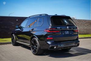 Melns BMW X7 2023 Kauņa, ar dzinēja tilpumu 2.99 L un nobraukumu 82 tūkst. km par 76950 €, foto 8 vietnē AUTOMOTO.COM.LV