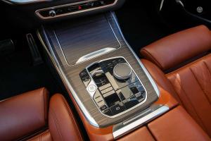 Melns BMW X7 2023 Kauņa, ar dzinēja tilpumu 2.99 L un nobraukumu 82 tūkst. km par 76950 €, foto 20 vietnē AUTOMOTO.COM.LV