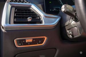 Melns BMW X7 2023 Kauņa, ar dzinēja tilpumu 2.99 L un nobraukumu 82 tūkst. km par 76950 €, foto 30 vietnē AUTOMOTO.COM.LV