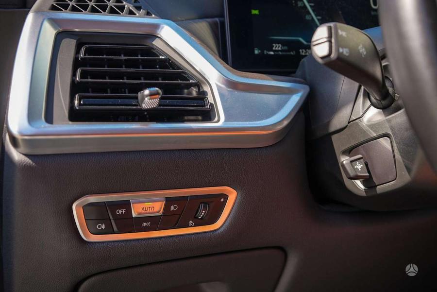 Melns BMW X7 2023 Kauņa, ar dzinēja tilpumu 2.99 L un nobraukumu 82 tūkst. km par 76950 €, foto 30 vietnē AUTOMOTO.COM.LV
