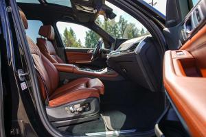 Melns BMW X7 2023 Kauņa, ar dzinēja tilpumu 2.99 L un nobraukumu 82 tūkst. km par 76950 €, foto 42 vietnē AUTOMOTO.COM.LV